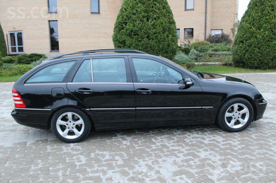 Black Mercedes-Benz C 200 2007 in Saldus, with an engine capacity of 2.20 L and mileage of 267 thousand km for 3650 €, photo 7 on AUTOMOTO.COM.LV