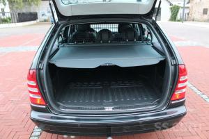 Black Mercedes-Benz C 200 2007 in Saldus, with an engine capacity of 2.20 L and mileage of 267 thousand km for 3650 €, photo 17 on AUTOMOTO.COM.LV
