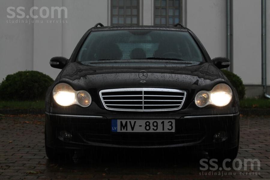 Black Mercedes-Benz C 200 2007 in Saldus, with an engine capacity of 2.20 L and mileage of 267 thousand km for 3650 €, photo 22 on AUTOMOTO.COM.LV