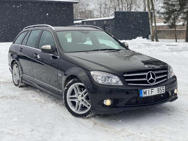 Black Mercedes-Benz C 200 2008 in Siauliai, with an engine capacity of 2.15 L and mileage of 390 thousand km for 3900 €, photo 3 on AUTOMOTO.COM.LV