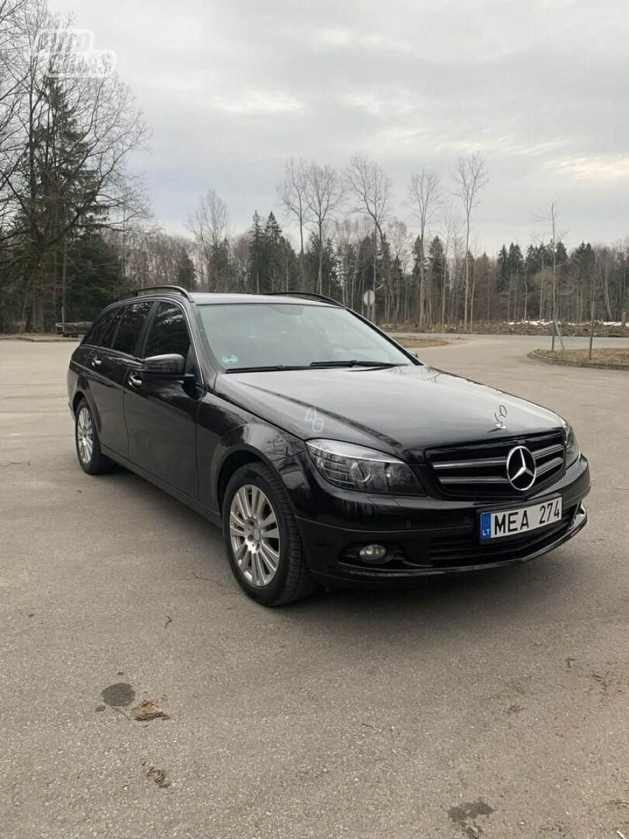 Black Mercedes-Benz C 200 2008 in Kupiskis, with an engine capacity of 2.20 L and mileage of 275 thousand km for 3950 €, photo 3 on AUTOMOTO.COM.LV