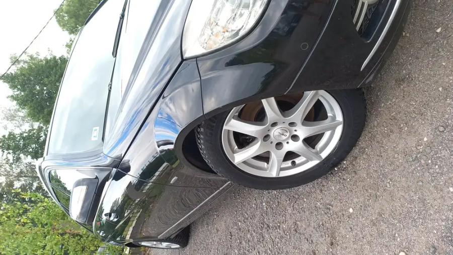 Melns Mercedes-Benz C 200 2008 Rīga, ar dzinēja tilpumu 2.20 L un nobraukumu 200 tūkst. km par 4300 €, foto 8 vietnē AUTOMOTO.COM.LV