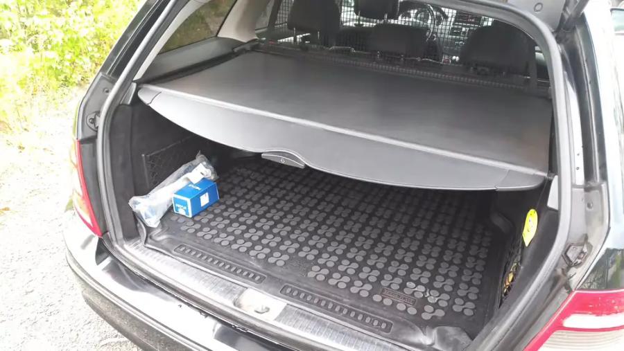 Melns Mercedes-Benz C 200 2008 Rīga, ar dzinēja tilpumu 2.20 L un nobraukumu 200 tūkst. km par 4300 €, foto 11 vietnē AUTOMOTO.COM.LV