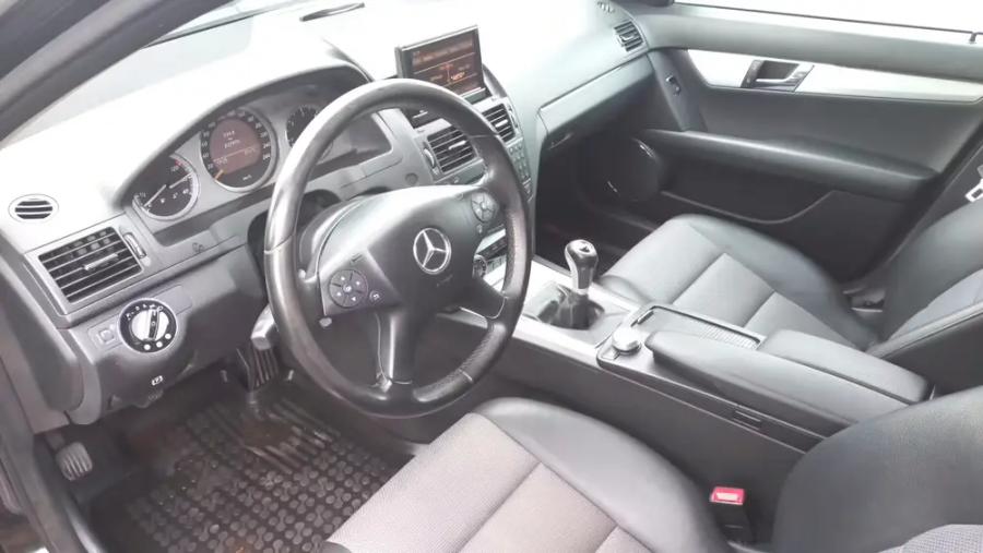 Melns Mercedes-Benz C 200 2008 Rīga, ar dzinēja tilpumu 2.20 L un nobraukumu 200 tūkst. km par 4300 €, foto 17 vietnē AUTOMOTO.COM.LV