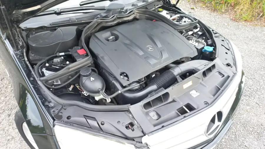 Melns Mercedes-Benz C 200 2008 Rīga, ar dzinēja tilpumu 2.20 L un nobraukumu 200 tūkst. km par 4300 €, foto 20 vietnē AUTOMOTO.COM.LV