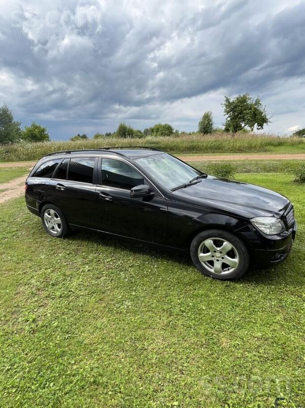 Melns Mercedes-Benz C 200 2008 Balvi, ar dzinēja tilpumu 2.10 L un nobraukumu 343 tūkst. km par 3650 €, foto 2 vietnē AUTOMOTO.COM.LV
