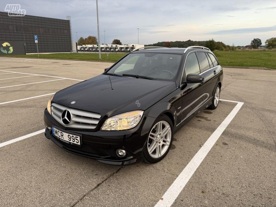 Melns Mercedes-Benz C 200 2008 Šauļi, ar dzinēja tilpumu 1.80 L un nobraukumu 294 tūkst. km par 4800 €, foto 1 vietnē AUTOMOTO.COM.LV