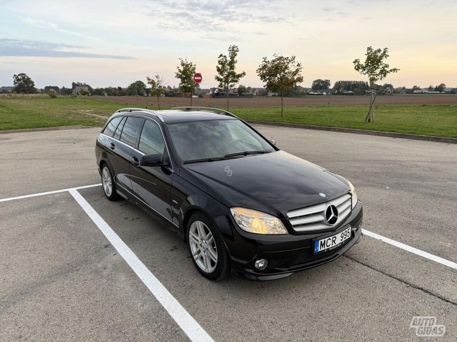 Melns Mercedes-Benz C 200 2008 Šauļi, ar dzinēja tilpumu 1.80 L un nobraukumu 294 tūkst. km par 4800 €, foto 4 vietnē AUTOMOTO.COM.LV