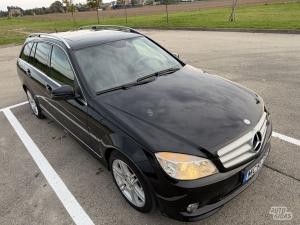 Melns Mercedes-Benz C 200 2008 Šauļi, ar dzinēja tilpumu 1.80 L un nobraukumu 294 tūkst. km par 4800 €, foto 5 vietnē AUTOMOTO.COM.LV