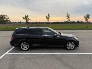 Melns Mercedes-Benz C 200 2008 Šauļi, ar dzinēja tilpumu 1.80 L un nobraukumu 294 tūkst. km par 4800 €, foto 9 vietnē AUTOMOTO.COM.LV