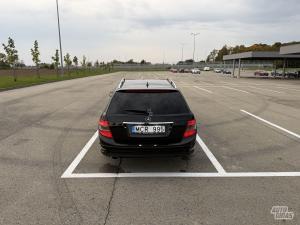 Melns Mercedes-Benz C 200 2008 Šauļi, ar dzinēja tilpumu 1.80 L un nobraukumu 294 tūkst. km par 4800 €, foto 12 vietnē AUTOMOTO.COM.LV