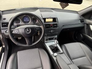 Melns Mercedes-Benz C 200 2008 Šauļi, ar dzinēja tilpumu 1.80 L un nobraukumu 294 tūkst. km par 4800 €, foto 15 vietnē AUTOMOTO.COM.LV