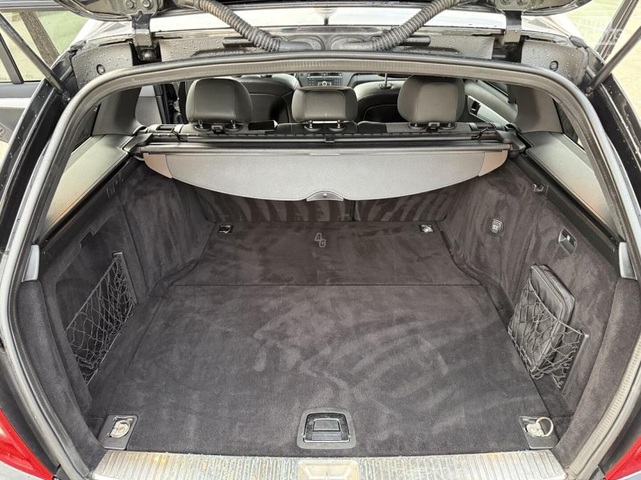 Melns Mercedes-Benz C 200 2008 Šauļi, ar dzinēja tilpumu 1.80 L un nobraukumu 294 tūkst. km par 4800 €, foto 24 vietnē AUTOMOTO.COM.LV
