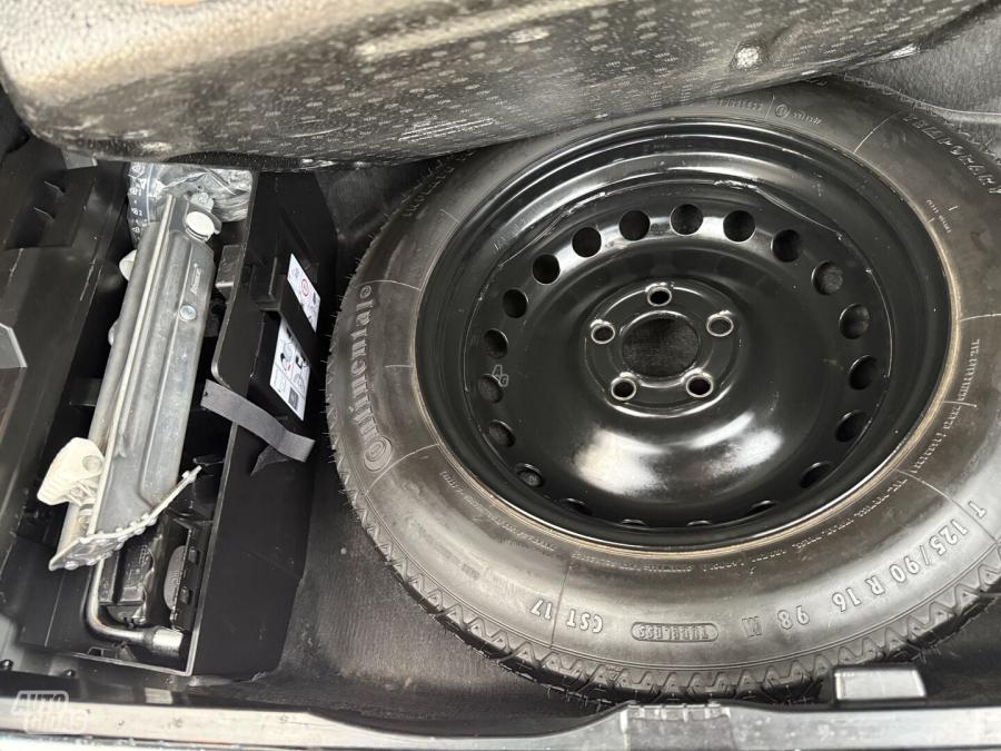 Melns Mercedes-Benz C 200 2008 Šauļi, ar dzinēja tilpumu 1.80 L un nobraukumu 294 tūkst. km par 4800 €, foto 26 vietnē AUTOMOTO.COM.LV