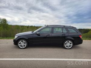 Melns Mercedes-Benz C 200 2009 Rīga, ar dzinēja tilpumu 2.20 L un nobraukumu 0 tūkst. km par 2550 €, foto 5 vietnē AUTOMOTO.COM.LV