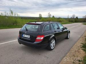 Melns Mercedes-Benz C 200 2009 Rīga, ar dzinēja tilpumu 2.20 L un nobraukumu 0 tūkst. km par 2550 €, foto 8 vietnē AUTOMOTO.COM.LV