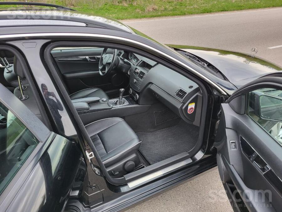 Melns Mercedes-Benz C 200 2009 Rīga, ar dzinēja tilpumu 2.20 L un nobraukumu 0 tūkst. km par 2550 €, foto 13 vietnē AUTOMOTO.COM.LV