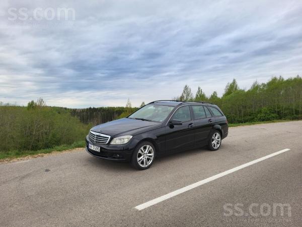 Melns Mercedes-Benz C 200 2009 Rīga, ar dzinēja tilpumu 2.20 L un nobraukumu 0 tūkst. km par 2550 €, foto 3 vietnē AUTOMOTO.COM.LV