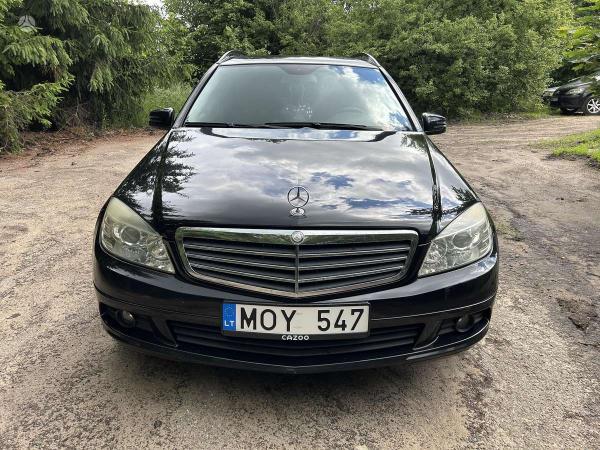 Black Mercedes-Benz C 200 2009 in Vilnius, with an engine capacity of 2.15 L and mileage of 283 thousand km for 3800 €, photo 1 on AUTOMOTO.COM.LV