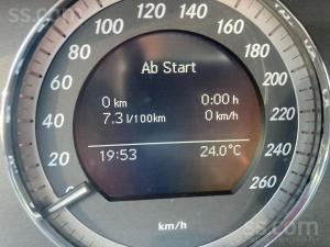 Black Mercedes-Benz C 200 2009 in Riga, with an engine capacity of 2.10 L and mileage of 0 thousand km for 3600 €, photo 8 on AUTOMOTO.COM.LV