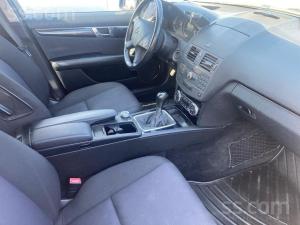 Black Mercedes-Benz C 200 2009 in Riga, with an engine capacity of 2.10 L and mileage of 0 thousand km for 3600 €, photo 15 on AUTOMOTO.COM.LV