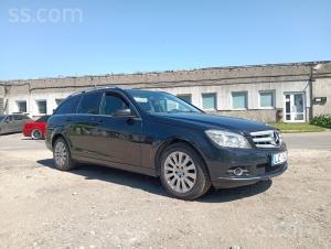 Black Mercedes-Benz C 200 2009 in Riga, with an engine capacity of 2.00 L and mileage of 443 thousand km for 3850 €, photo  on AUTOMOTO.COM.LV