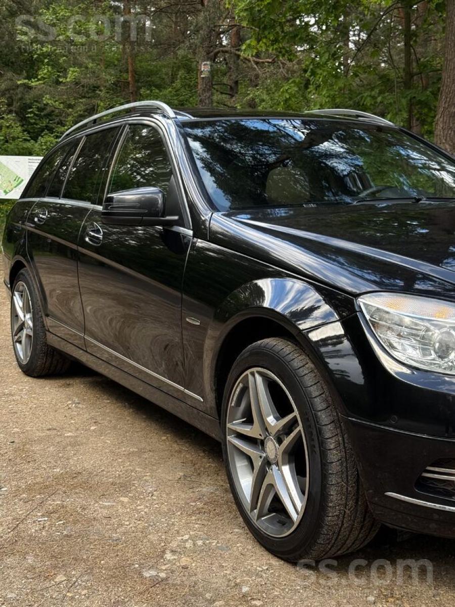 Melns Mercedes-Benz C 200 2009 Rīga, ar dzinēja tilpumu 2.20 L un nobraukumu 286 tūkst. km par 5000 €, foto 12 vietnē AUTOMOTO.COM.LV