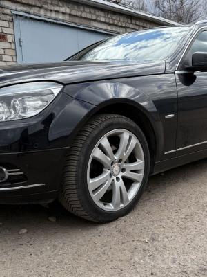 Melns Mercedes-Benz C 200 2009 Rīga, ar dzinēja tilpumu 2.20 L un nobraukumu 286 tūkst. km par 5000 €, foto 21 vietnē AUTOMOTO.COM.LV