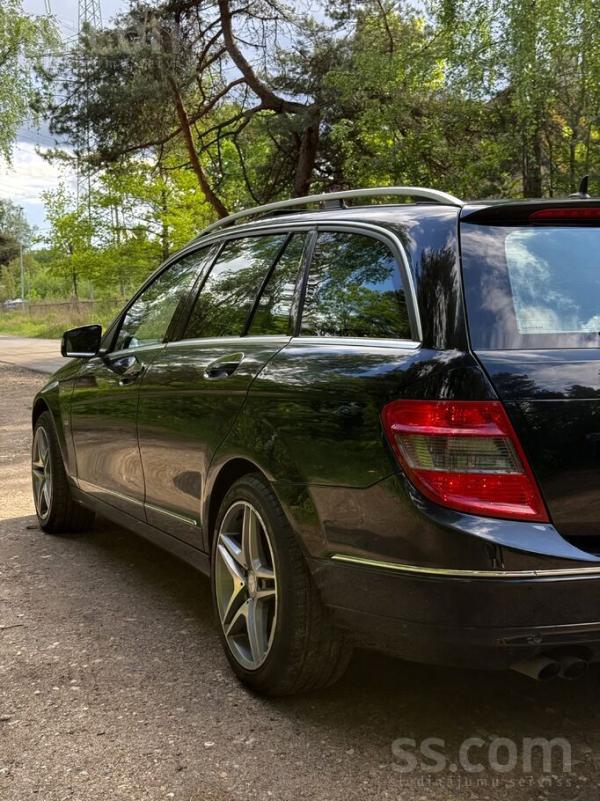 Melns Mercedes-Benz C 200 2009 Rīga, ar dzinēja tilpumu 2.20 L un nobraukumu 286 tūkst. km par 5000 €, foto 4 vietnē AUTOMOTO.COM.LV