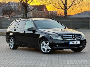 Черный Мерседес Ц 200 2009 в Елгава, объемом двигателя 2.20 л и пробегом 295 тыс. км за 3290 €, фото 3 на AUTOMOTO.COM.LV