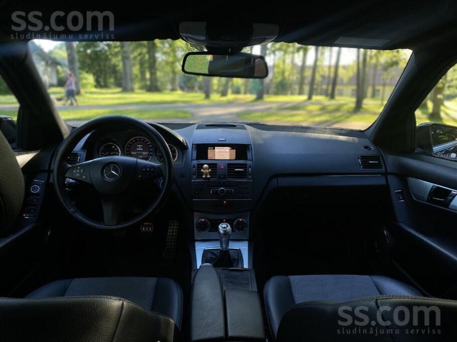 Black Mercedes-Benz C 200 2010 in Cesis, with an engine capacity of 2.20 L and mileage of 312 thousand km for 5490 €, photo 15 on AUTOMOTO.COM.LV