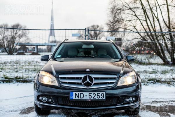Melns Mercedes-Benz C 200 2010 Rīga, ar dzinēja tilpumu 2.20 L un nobraukumu 403 tūkst. km par 5490 €, foto 3 vietnē AUTOMOTO.COM.LV