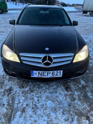 Melns Mercedes-Benz C 200 2010 Kauņa, ar dzinēja tilpumu 2.15 L un nobraukumu 294 tūkst. km par 4700 €, foto 3 vietnē AUTOMOTO.COM.LV