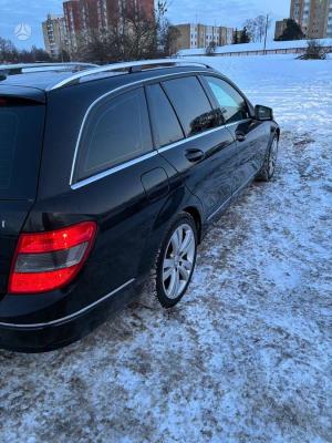 Melns Mercedes-Benz C 200 2010 Kauņa, ar dzinēja tilpumu 2.15 L un nobraukumu 294 tūkst. km par 4700 €, foto 6 vietnē AUTOMOTO.COM.LV