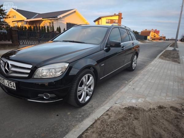 Black Mercedes-Benz C 200 2010 in Klaipeda, with an engine capacity of 2.10 L and mileage of 275 thousand km for 5950 €, photo 1 on AUTOMOTO.COM.LV