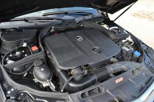 Black Mercedes-Benz C 200 2010 in Vilnius, with an engine capacity of 2.14 L and mileage of 300 thousand km for 5500 €, photo 22 on AUTOMOTO.COM.LV