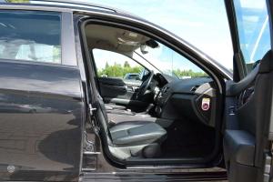 Black Mercedes-Benz C 200 2010 in Vilnius, with an engine capacity of 2.14 L and mileage of 300 thousand km for 5500 €, photo 36 on AUTOMOTO.COM.LV