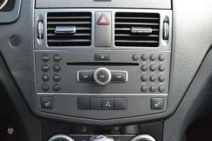 Black Mercedes-Benz C 200 2010 in Vilnius, with an engine capacity of 2.14 L and mileage of 300 thousand km for 5500 €, photo 50 on AUTOMOTO.COM.LV