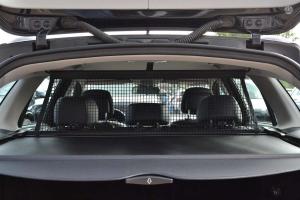 Black Mercedes-Benz C 200 2010 in Vilnius, with an engine capacity of 2.14 L and mileage of 300 thousand km for 5500 €, photo 53 on AUTOMOTO.COM.LV