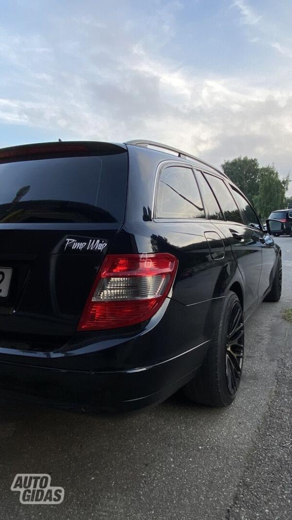 Мерседес Ц 200 2010 в Клайпеда на AUTOMOTO.COM.LV Черный Мерседес Ц 200 2010 в Клайпеда, объемом двигателя 2.10 л и пробегом 320 тыс. км за 4500 €, фото 5 на AUTOMOTO.COM.LV