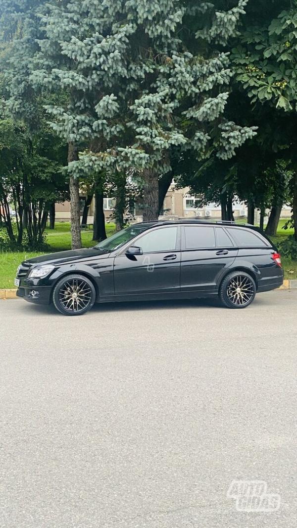 Мерседес Ц 200 2010 в Клайпеда на AUTOMOTO.COM.LV Черный Мерседес Ц 200 2010 в Клайпеда, объемом двигателя 2.10 л и пробегом 320 тыс. км за 4500 €, фото 6 на AUTOMOTO.COM.LV