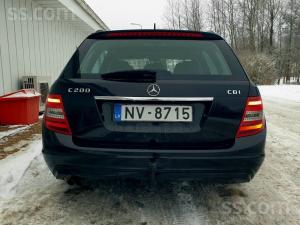Black Mercedes-Benz C 200 2011 in Riga, with an engine capacity of 2.20 L and mileage of 373 thousand km for 5490 €, photo 6 on AUTOMOTO.COM.LV