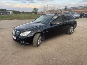 Melns Mercedes-Benz C 200 2011 Kauņa, ar dzinēja tilpumu 2.10 L un nobraukumu 3210 tūkst. km par 4500 €, foto 4 vietnē AUTOMOTO.COM.LV