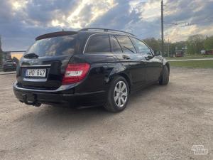 Melns Mercedes-Benz C 200 2011 Kauņa, ar dzinēja tilpumu 2.10 L un nobraukumu 3210 tūkst. km par 4500 €, foto 7 vietnē AUTOMOTO.COM.LV
