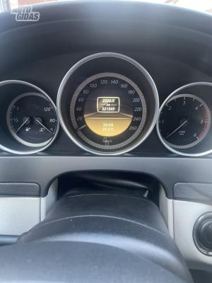 Melns Mercedes-Benz C 200 2011 Kauņa, ar dzinēja tilpumu 2.10 L un nobraukumu 3210 tūkst. km par 4500 €, foto 13 vietnē AUTOMOTO.COM.LV