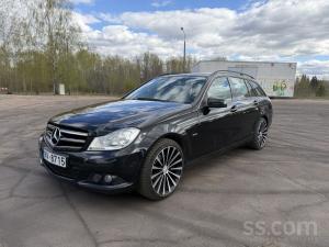 Black Mercedes-Benz C 200 2011 in Daugavpils, with an engine capacity of 2.00 L and mileage of 370 thousand km for 5750 €, photo  on AUTOMOTO.COM.LV