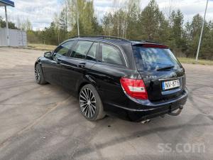 Melns Mercedes-Benz C 200 2011 Daugavpils, ar dzinēja tilpumu 2.00 L un nobraukumu 370 tūkst. km par 5750 €, foto 7 vietnē AUTOMOTO.COM.LV