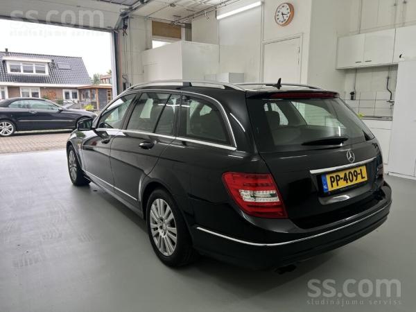 Melns Mercedes-Benz C 200 2011 Rīga, ar dzinēja tilpumu 2.20 L un nobraukumu 330 tūkst. km par 5900 €, foto 4 vietnē AUTOMOTO.COM.LV