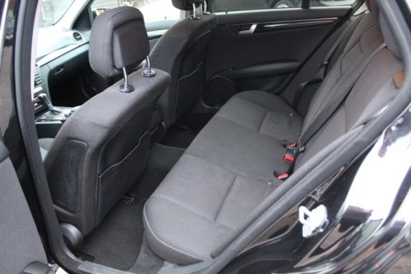Black Mercedes-Benz C 200 2011 in Riga, with an engine capacity of 2.20 L and mileage of 307 thousand km for 5900 €, photo 10 on AUTOMOTO.COM.LV