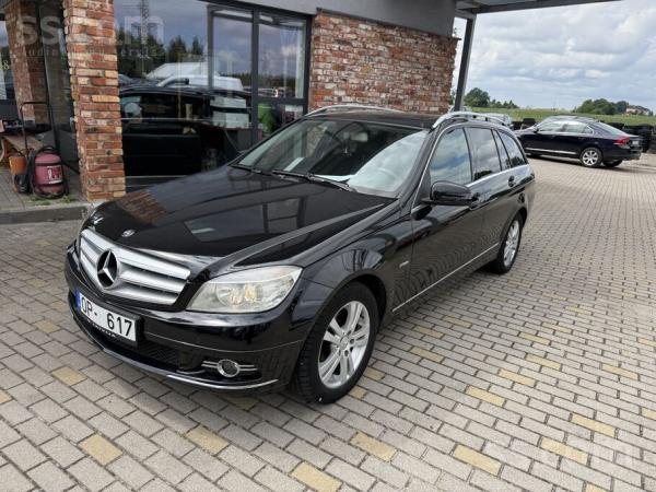 Melns Mercedes-Benz C 200 2011 Talsi, ar dzinēja tilpumu 2.20 L un nobraukumu 301 tūkst. km par 5770 €, foto 1 vietnē AUTOMOTO.COM.LV